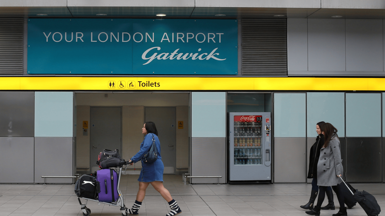London Airport Drop-Off Charges Heathrow, Gatwick, Stansted